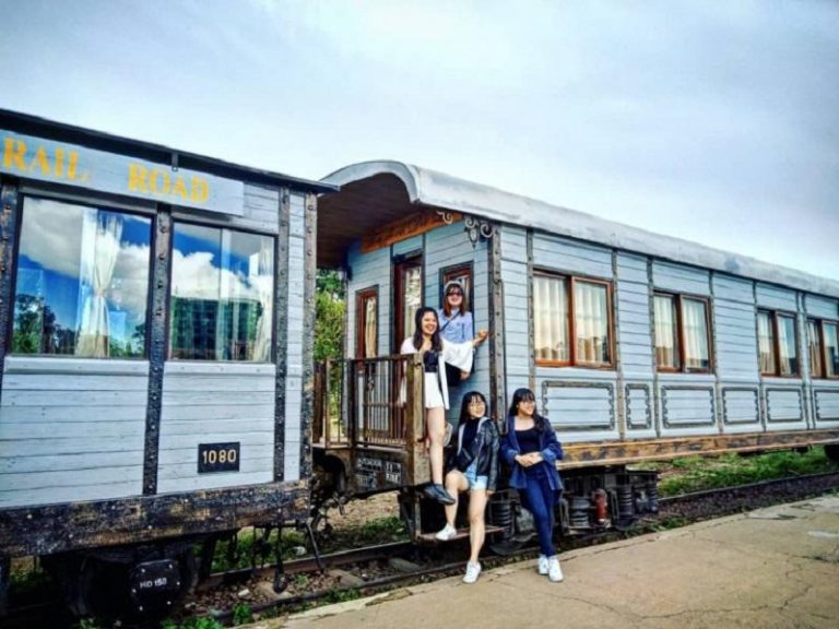 Nhà ga xe lửa Đà Lạt: Cập nhật giờ tàu đi Trại Mát và giá vé tham quan